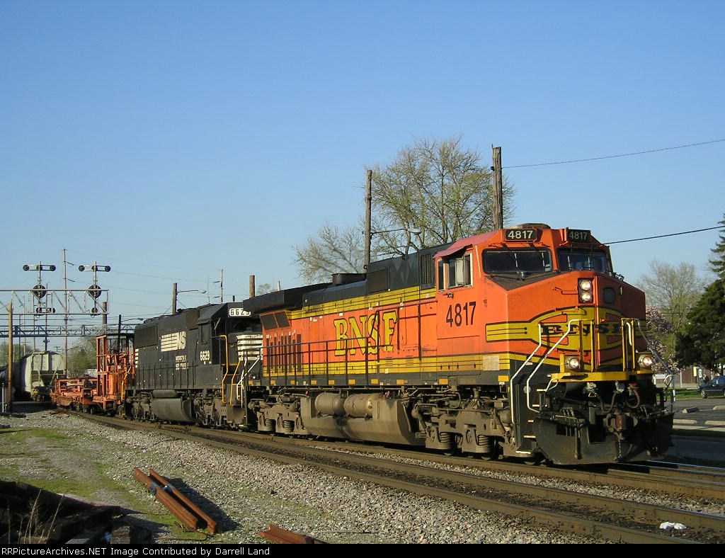 BNSF 4817 On NS 175 Eastbound
